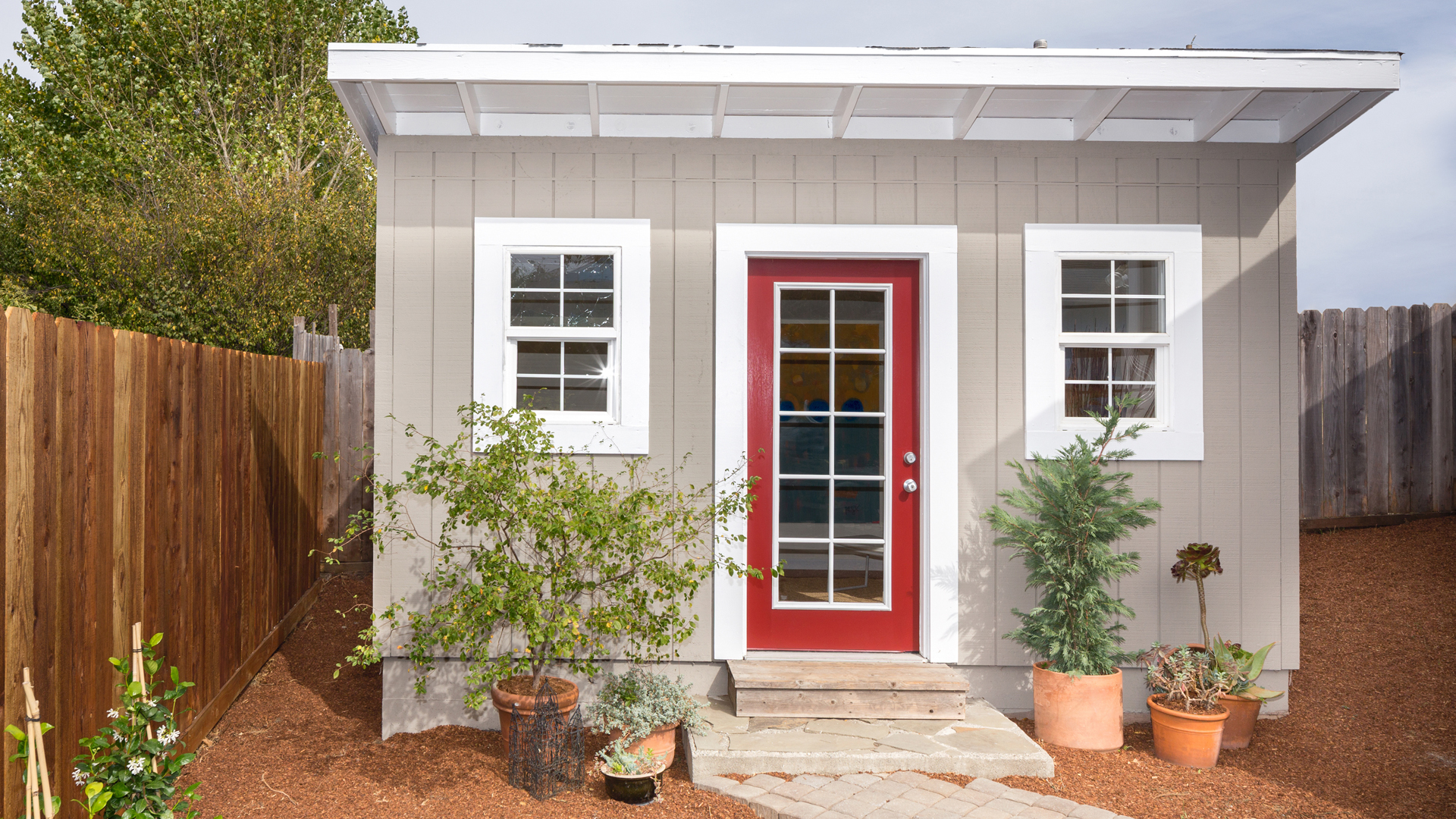 Guest Houses Are Making A Comeback — And They’re More Functional Than ...